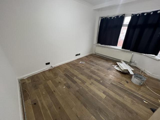 3 bedroom ground maisonette to rent