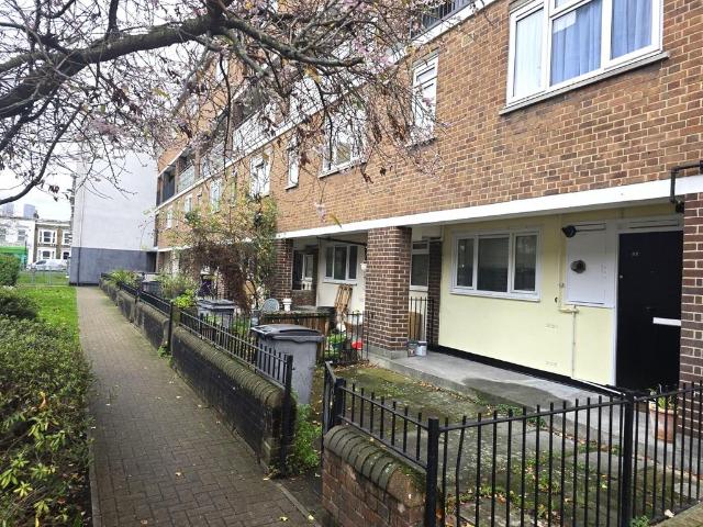 3 bedroom ground maisonette to rent