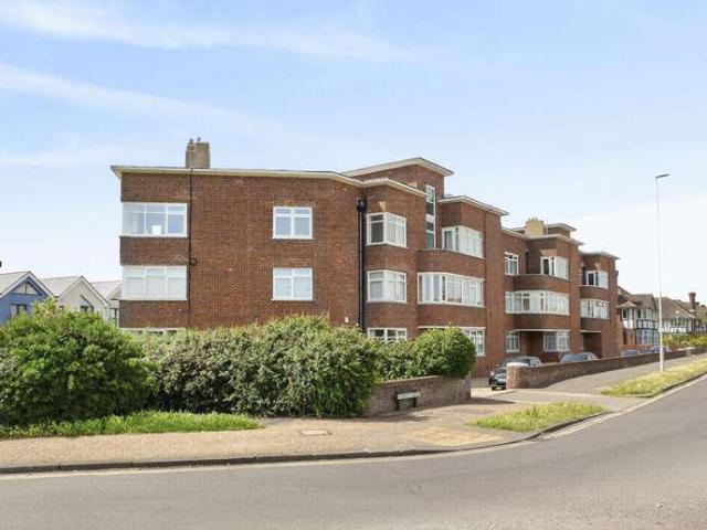 3 Bedroom Ground Flat