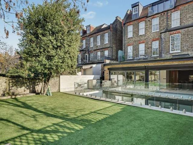 3 Bedroom Ground Flat