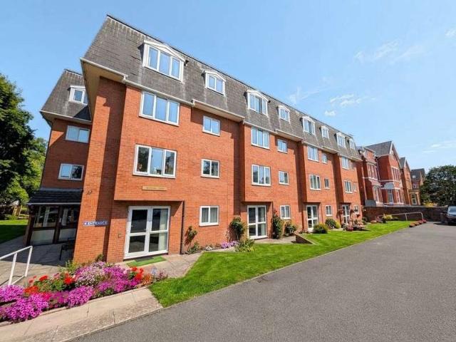 3 Bedroom Ground Flat