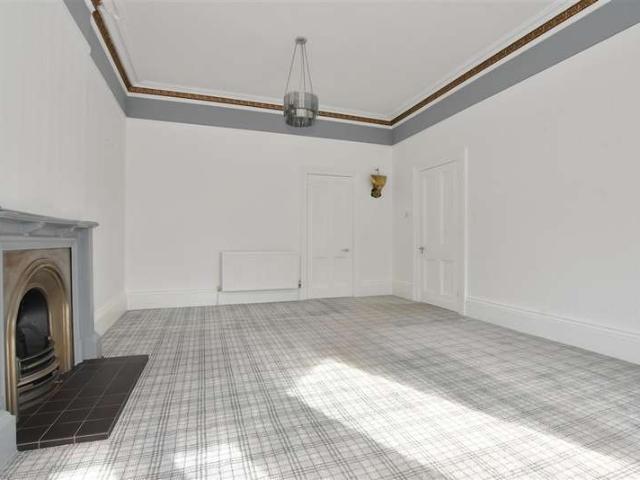 3 Bedroom Ground Flat