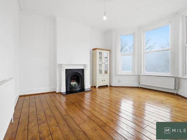 3 bedroom ground flat for sale