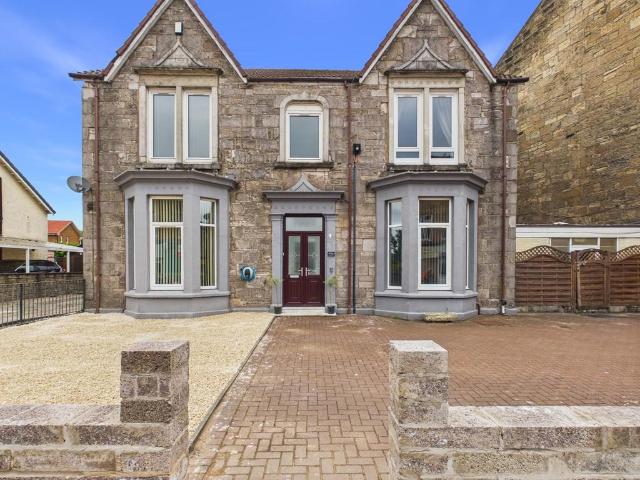 3 bedroom ground flat for sale