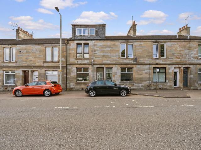 3 bedroom ground flat for sale