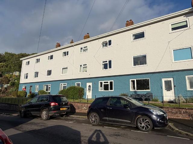 3 bedroom ground flat for sale