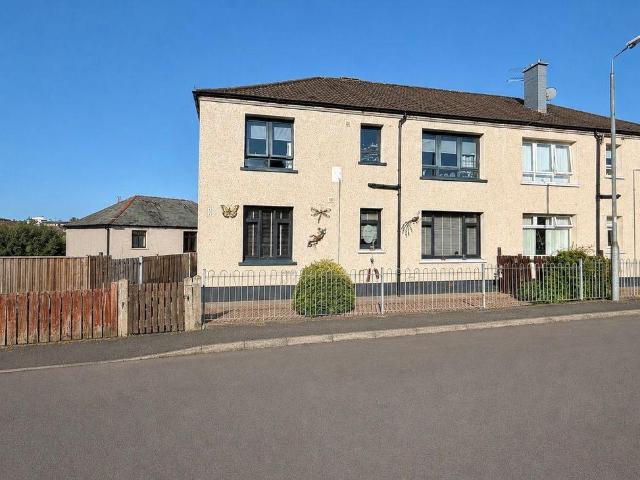 3 bedroom ground flat for sale