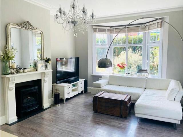 3 bedroom ground flat for sale