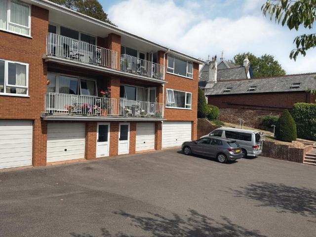 3 bedroom ground flat for sale