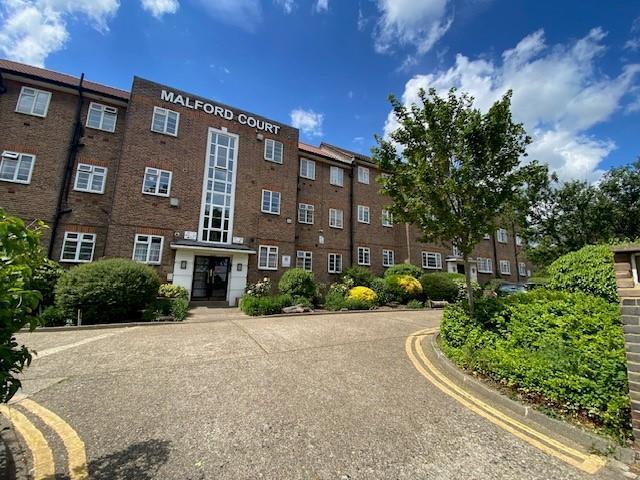 3 bedroom ground flat for sale
