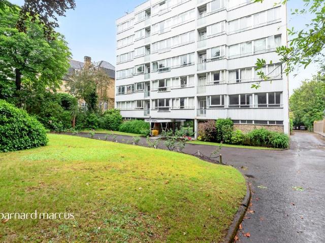 3 bedroom ground flat for sale