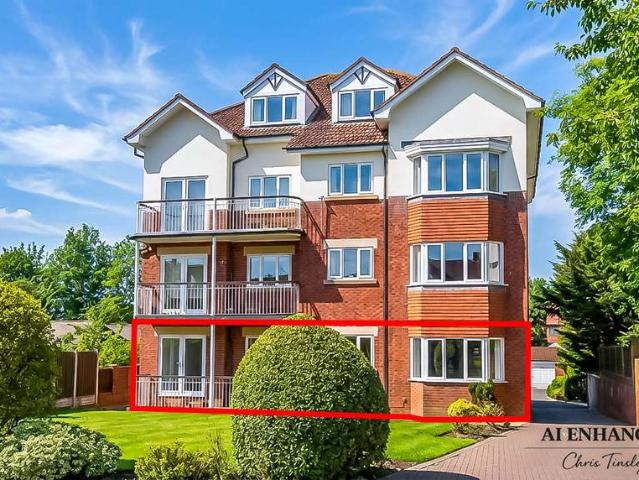 3 bedroom ground flat for sale