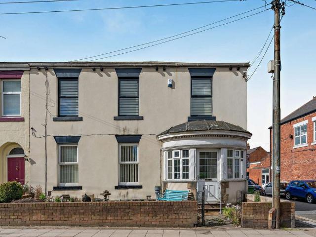 3 bedroom ground flat for sale