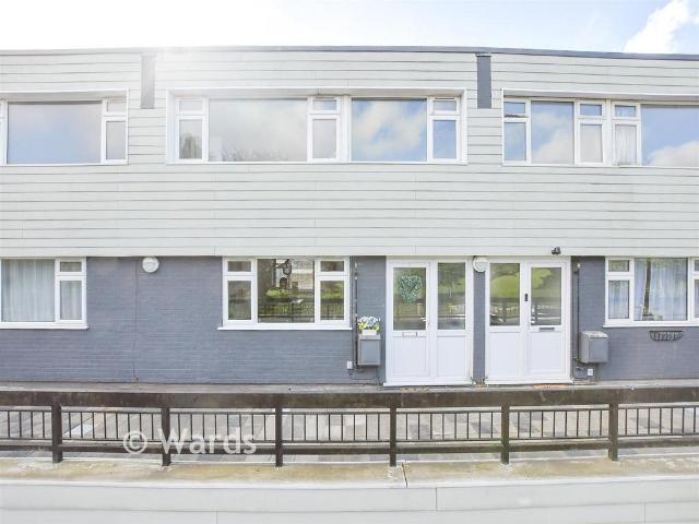 3 bedroom ground flat for sale