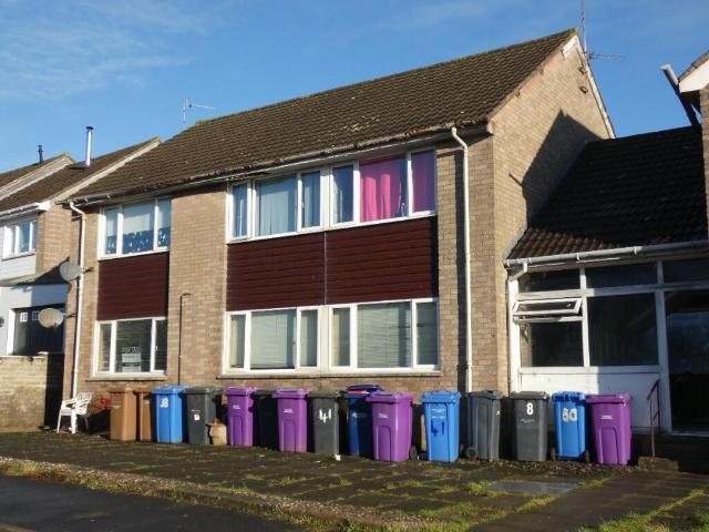 3 bedroom ground flat for sale