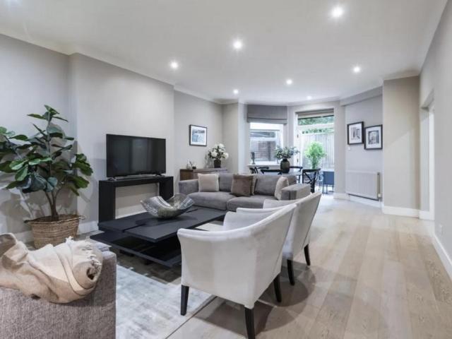 3 bedroom ground flat to rent