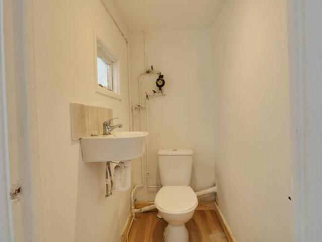3 bedroom ground floor maisonette for rent in Birkbeck Road, Sidcup, Kent, DA14