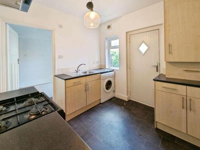 3 bedroom ground floor flat for rent in Benwell Close, Newcastle Upon Tyne, NE5
