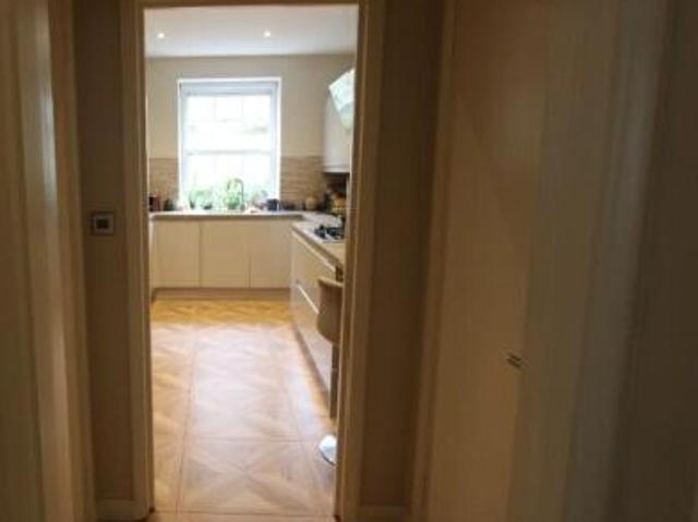 3 bedroom ground floor flat for rent in Devonshire Place, Eastbourne, East Sussex, BN21