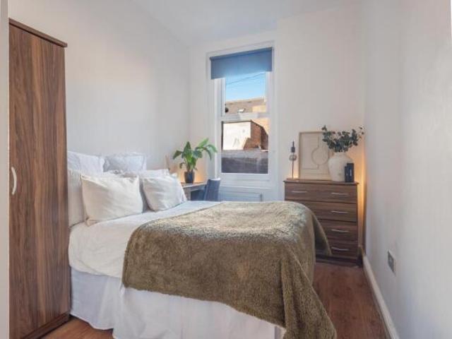 3 bedroom ground floor flat for rent in Fairfield Road, Newcastle Upon Tyne, and Wear, NE2 3BY, NE2