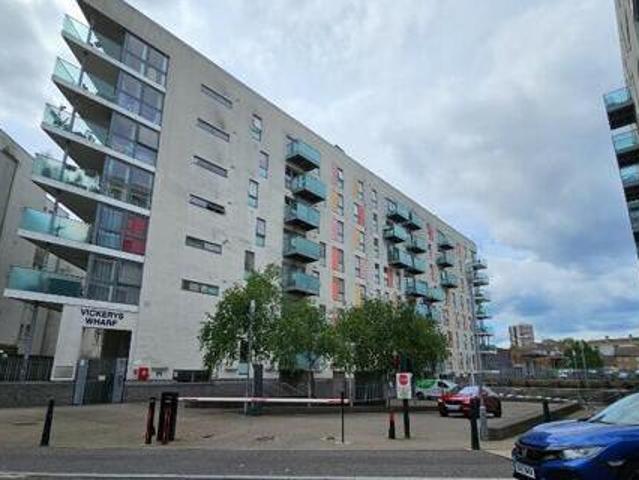 3 Bedroom Ground Floor Flat For Rent In London