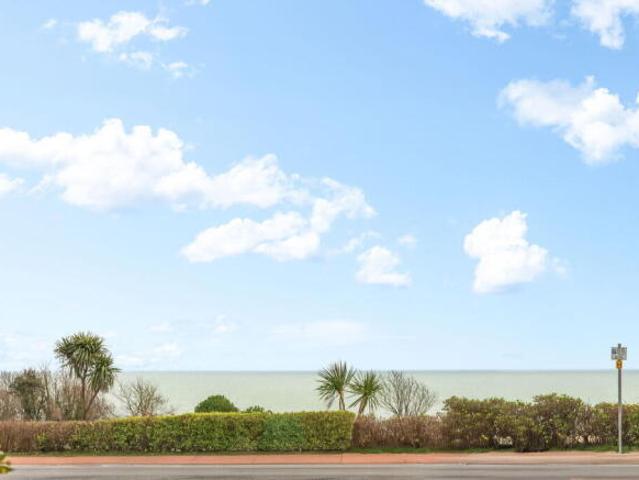 3 bedroom ground floor flat for sale in Cliff Road, Meads, Eastbourne, East Sussex, BN20
