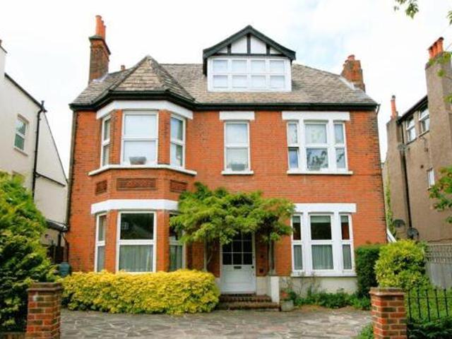 3 Bedroom Ground Floor Flat For Sale In Bromley