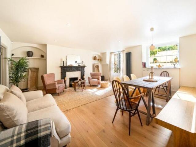 3 bedroom ground floor flat for sale in Garden Flat, Elton house, 1 Rodney Place, Clifton, BS8