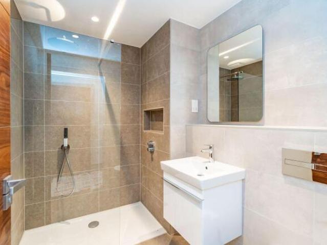 3 bedroom ground floor flat for sale in Flat 4, 9 Barnton Avenue West, Edinburgh, EH4 6DF, EH4