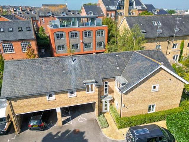 3 Bedroom Ground Floor Flat For Sale In Mount Pleasant, Reading