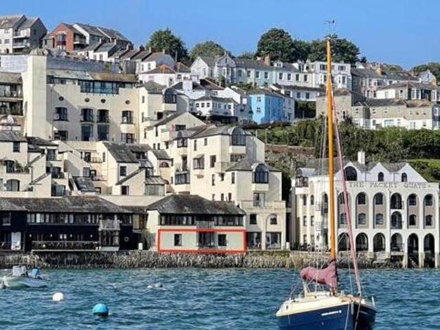 3 Bedroom Ground Floor Flat For Sale In The Packet Quays
