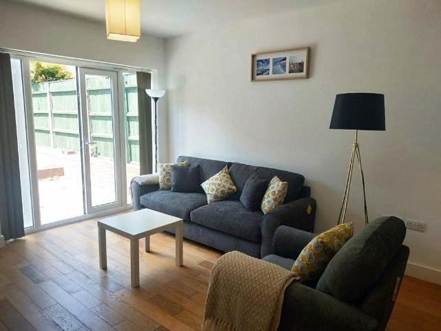 3 bedroom ground floor flat to rent