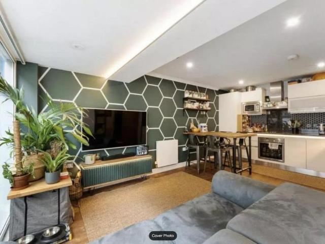 3 bedroom ground floor flat to rent