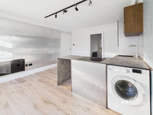 3 bedroom ground floor flat to rent