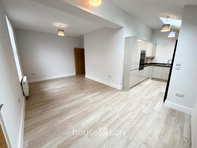 3 bedroom ground floor flat to rent
