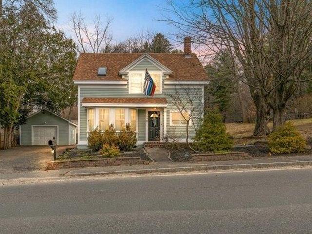 3 bedroom, Groveland MA 01834 LS102528357