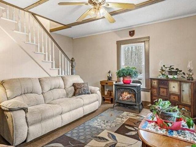 3 bedroom, Dover Foxcroft ME 04426 104690900