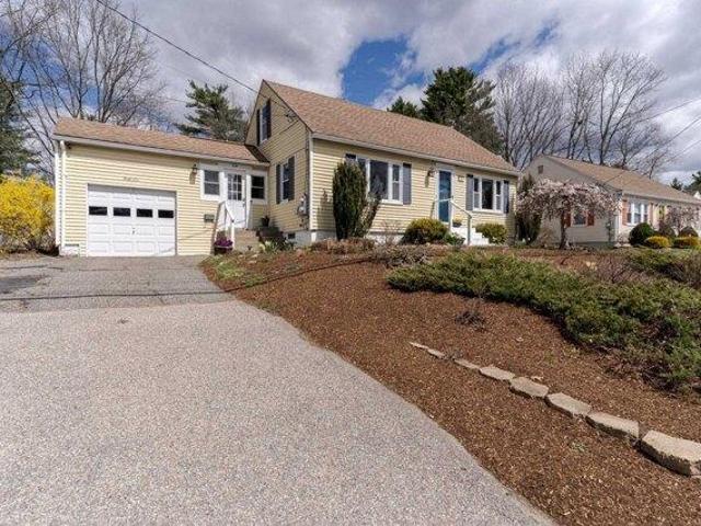 3 bedroom, Dover NH 03820 102409175