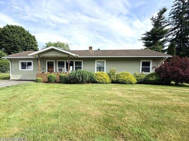 3 bedroom, Dalton MA 01226 104376215