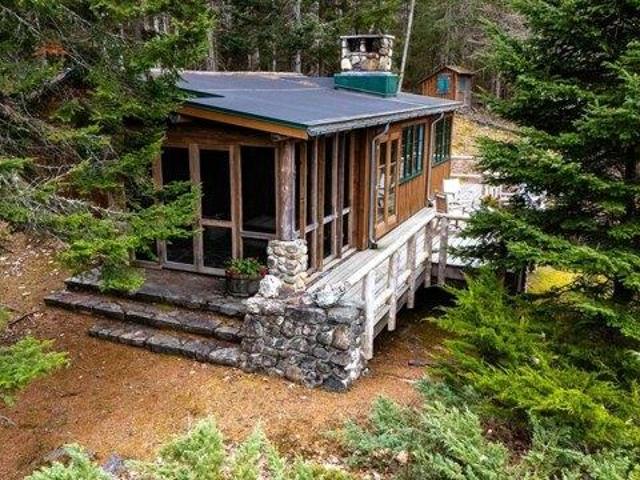 3 bedroom, Dalton NH 03598 LS102559520