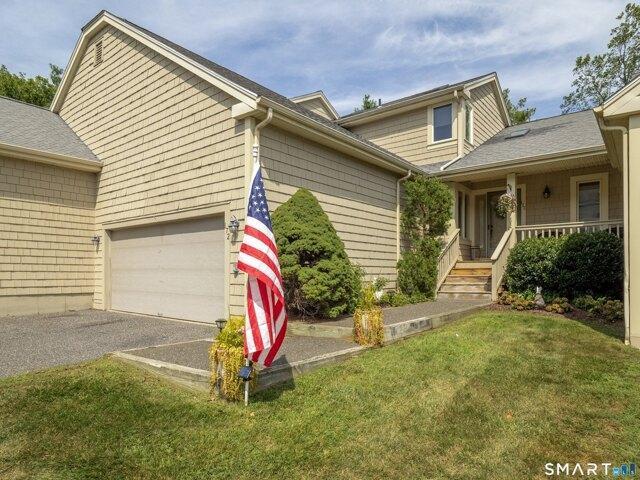 3 bedroom, Danbury CT 06810 102346076