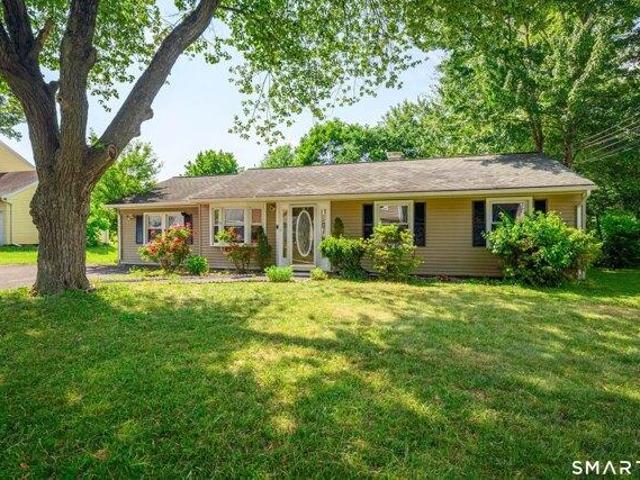 3 bedroom, Danbury CT 06810 105204020