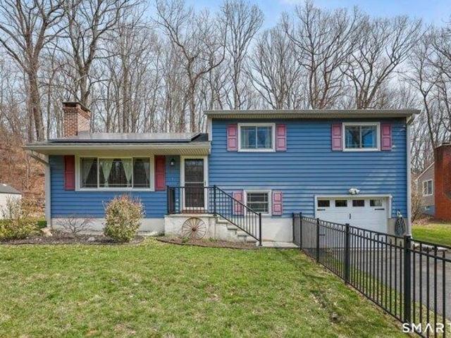 3 bedroom, Danbury CT 06811 102563051
