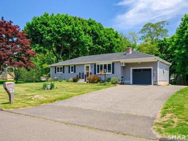3 bedroom, Danbury CT 06811 LS103070189
