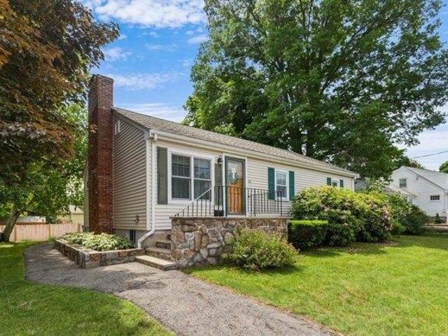 3 bedroom, Danvers MA 01923 104920801