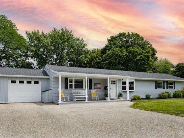 3 bedroom, Danvers MA 01923 105079802
