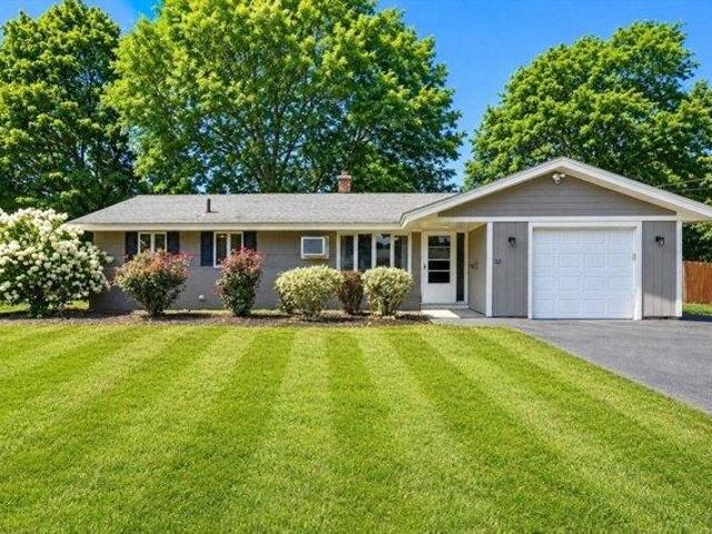 3 bedroom, Danvers MA 01923 105115653