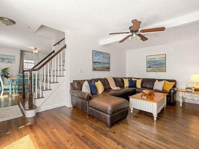 3 bedroom, Danvers MA 01923 105125361