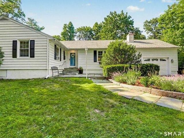 3 bedroom, Darien CT 06820 105232240
