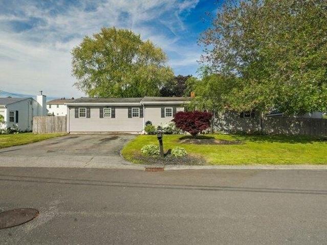 3 bedroom, Dartmouth MA 02747 LS103019985